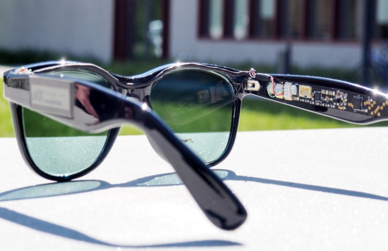 Solar cell lenses give these shades a charge - Different Impulse